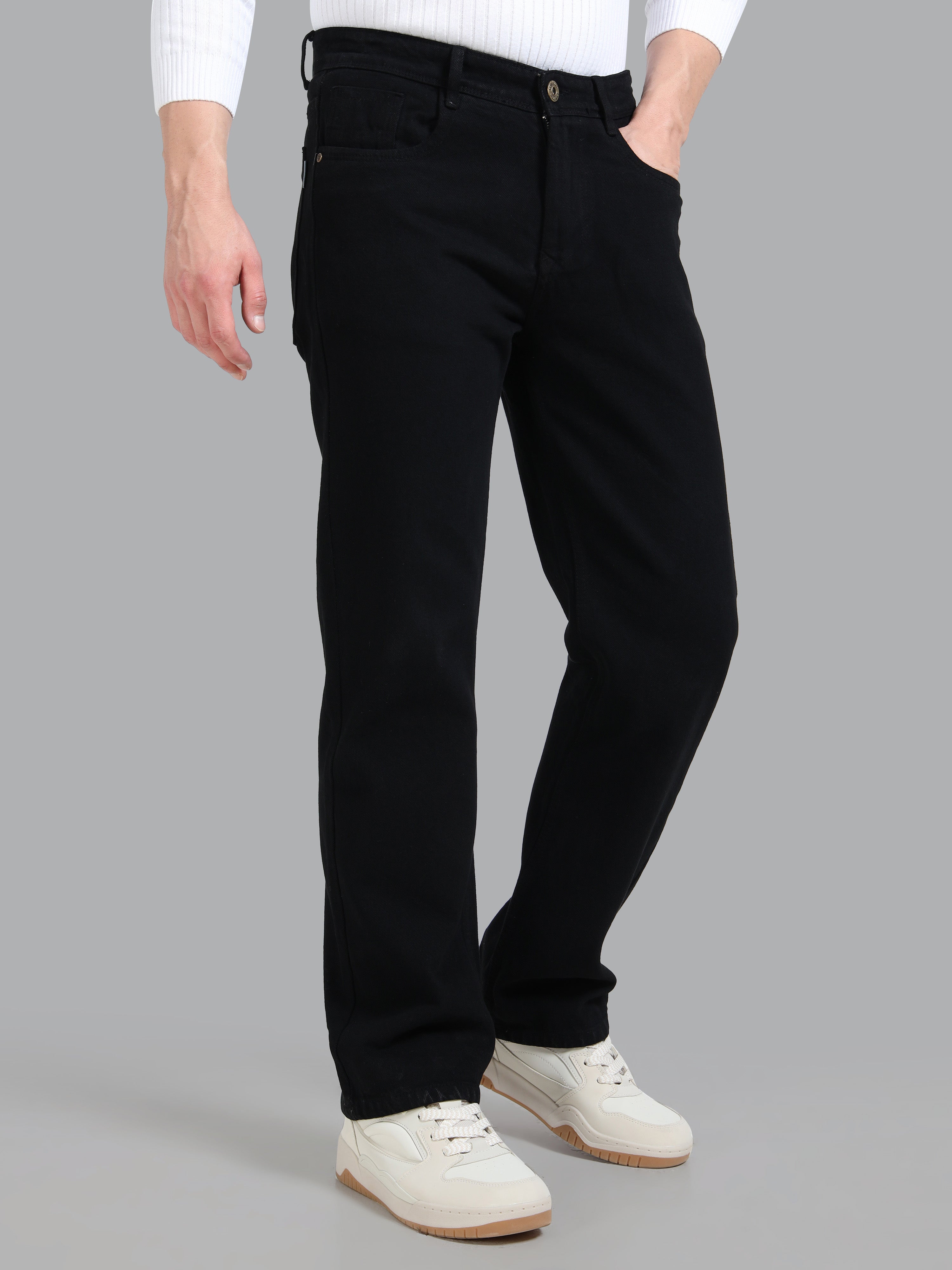 Men Forge Black Relaxed Fit Jeans – FYVA